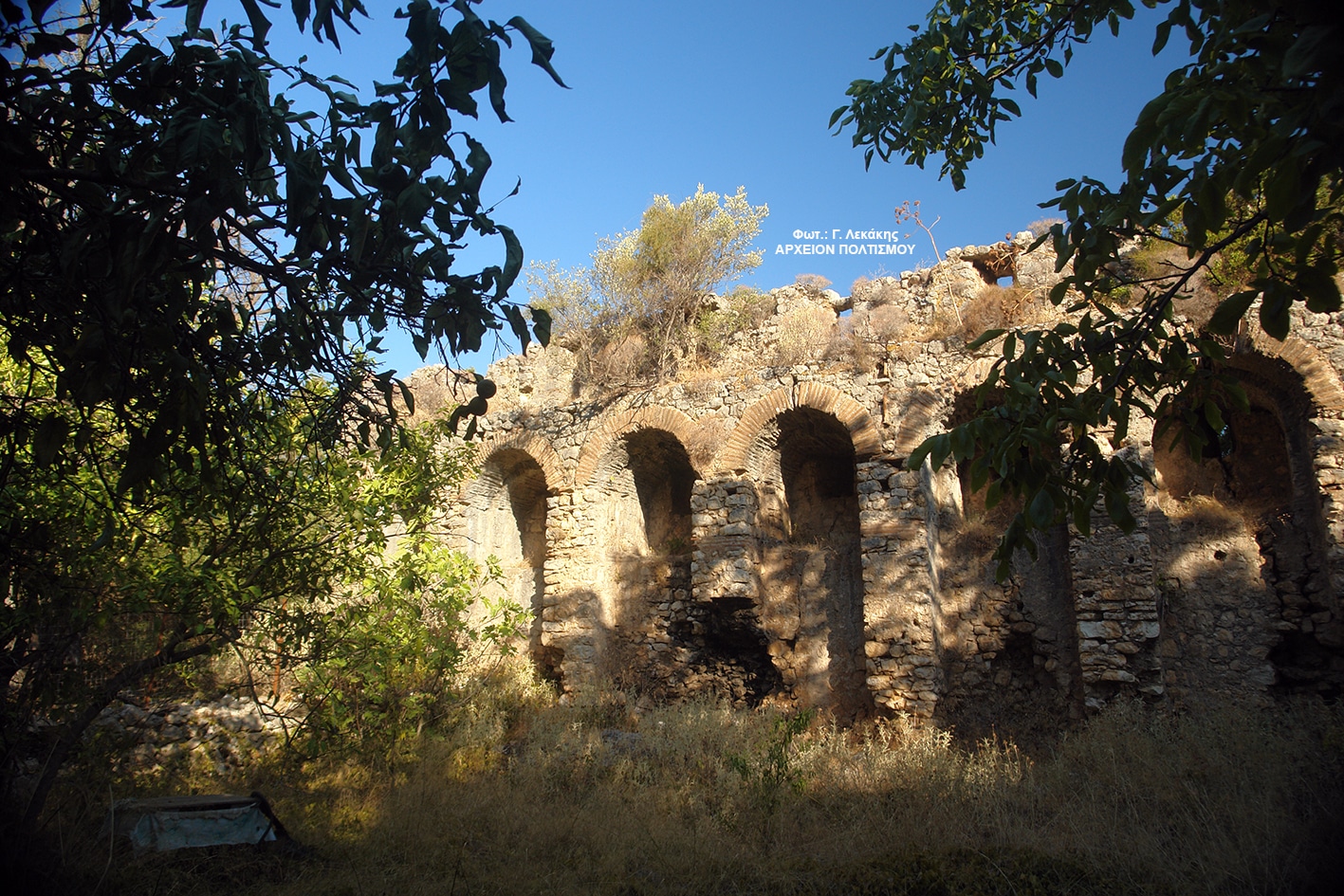 Η νήσος Κάρνος, με τον τάφο της κυρα-Γιώργαινας Καραϊσκάκη - του Γ. Λεκάκη
