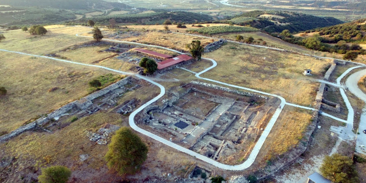 Στην Αμφίπολη βρέθηκε αρχαίος ναός άγνωστης θεότητας, ίσως της ...